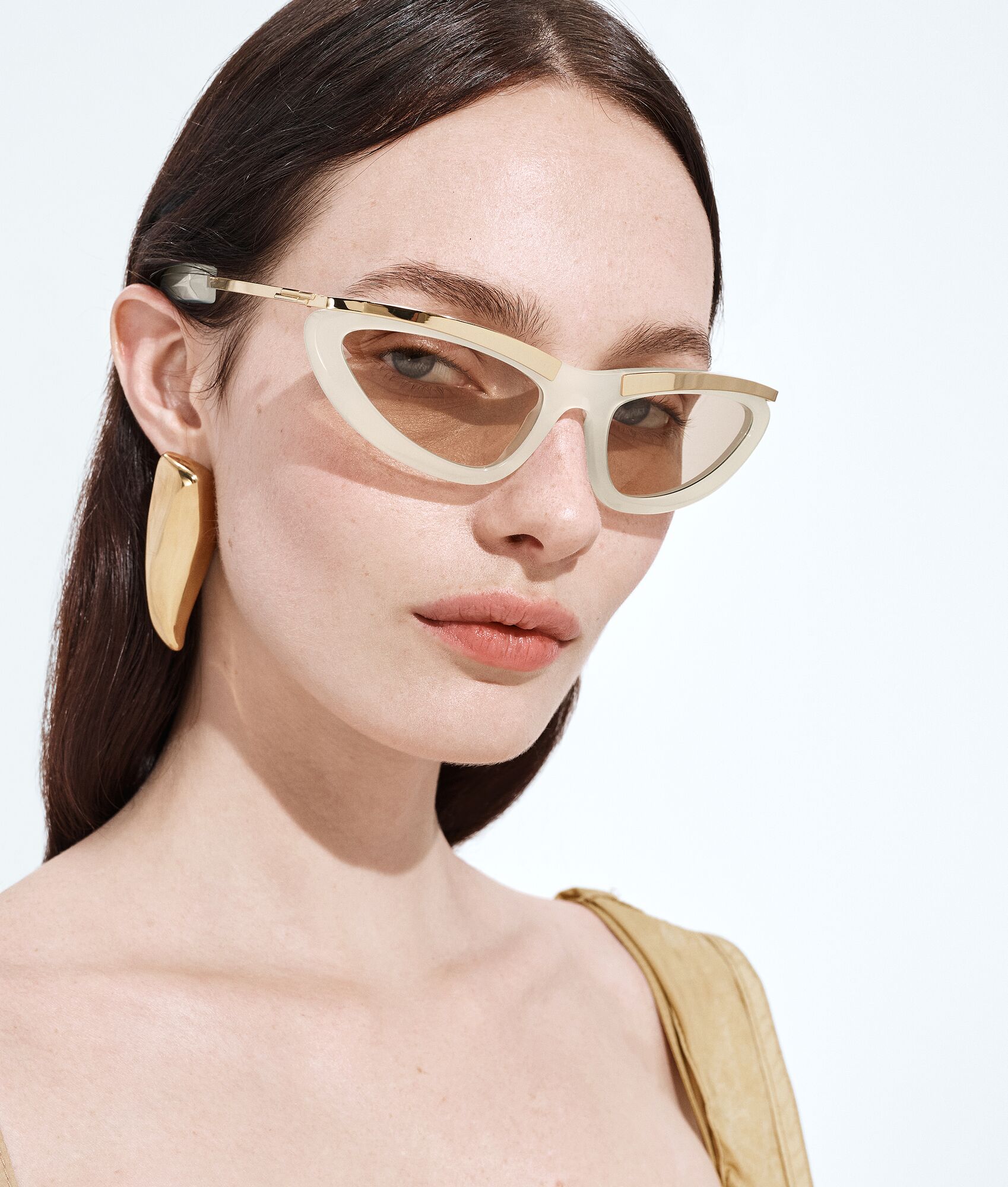 Prisma Cat Eye Sunglasses in Ivory/brown | Bottega Veneta MY