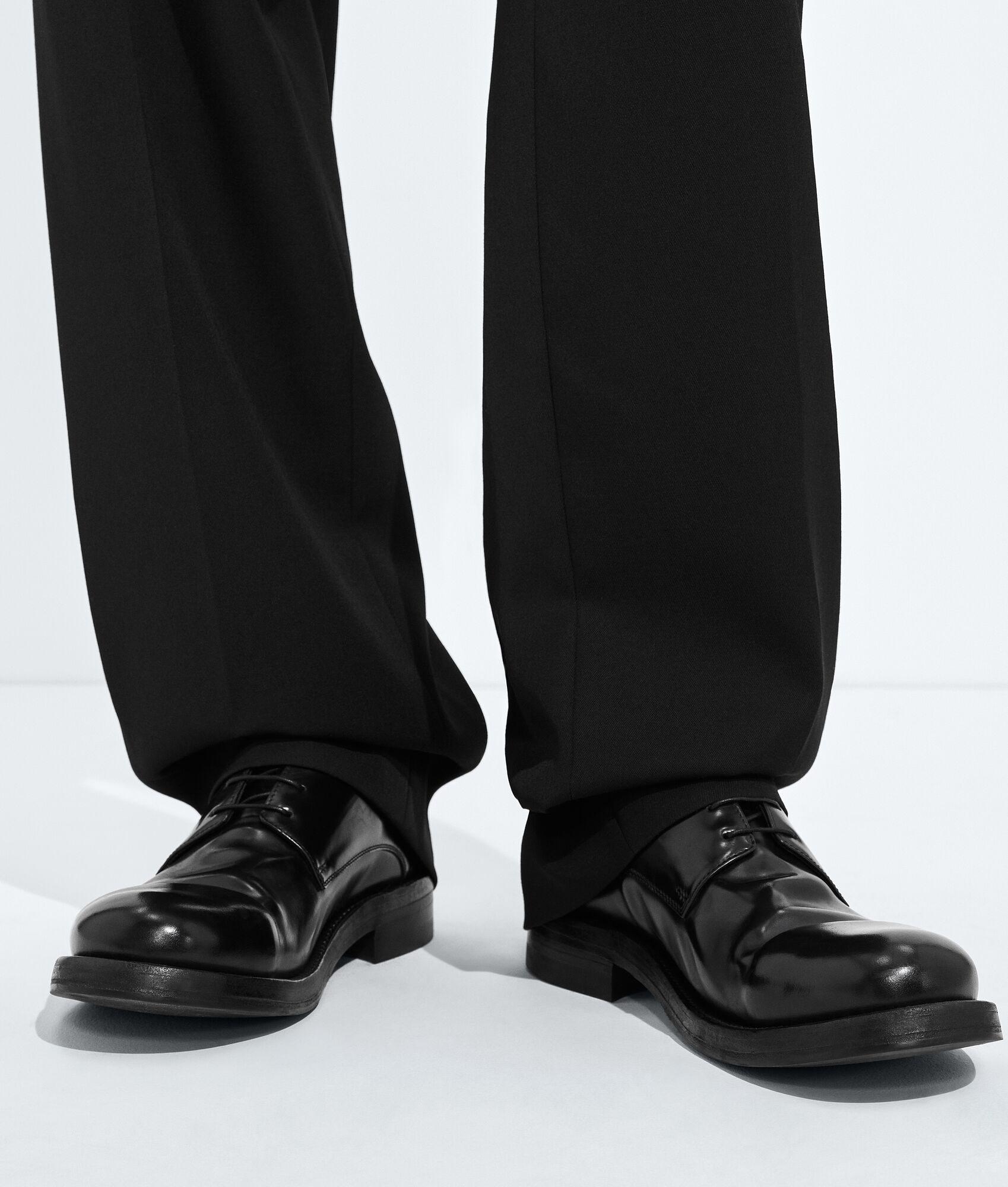 Men's Rob Lace-Up Shoe in Black | Bottega Veneta HK
