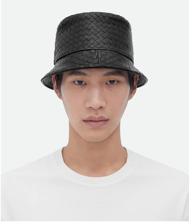 Men's Intrecciato Leather Bucket Hat in Black | Bottega Veneta US