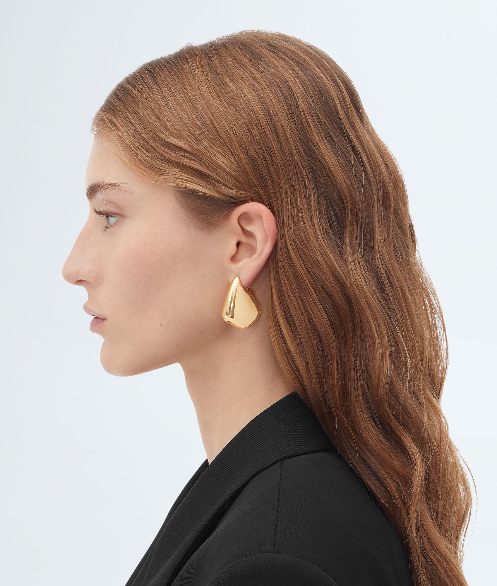 Women's Small Fin Earrings in Yellow gold | Bottega Veneta US