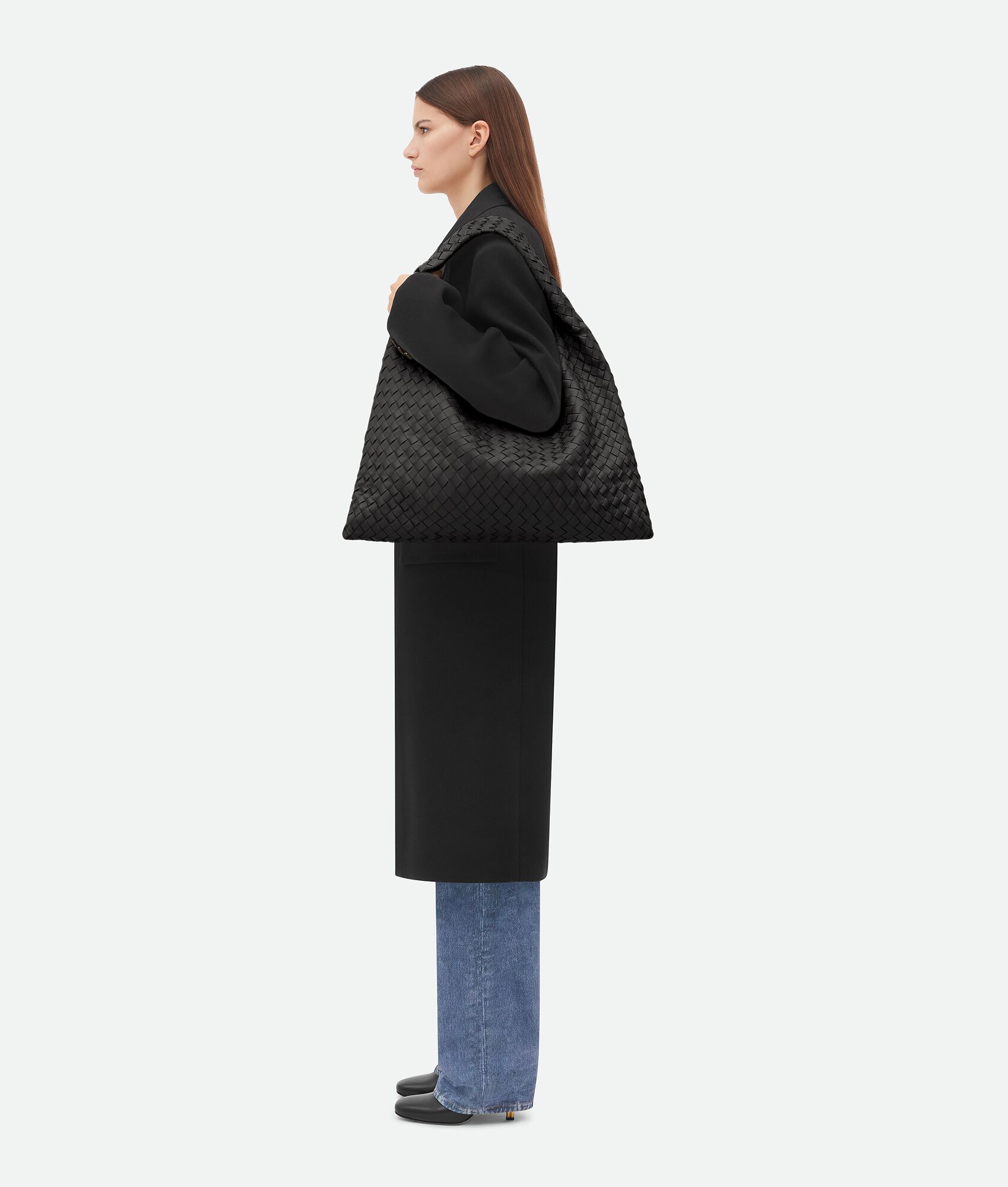 Women's Large Hop in Black | Bottega Veneta US