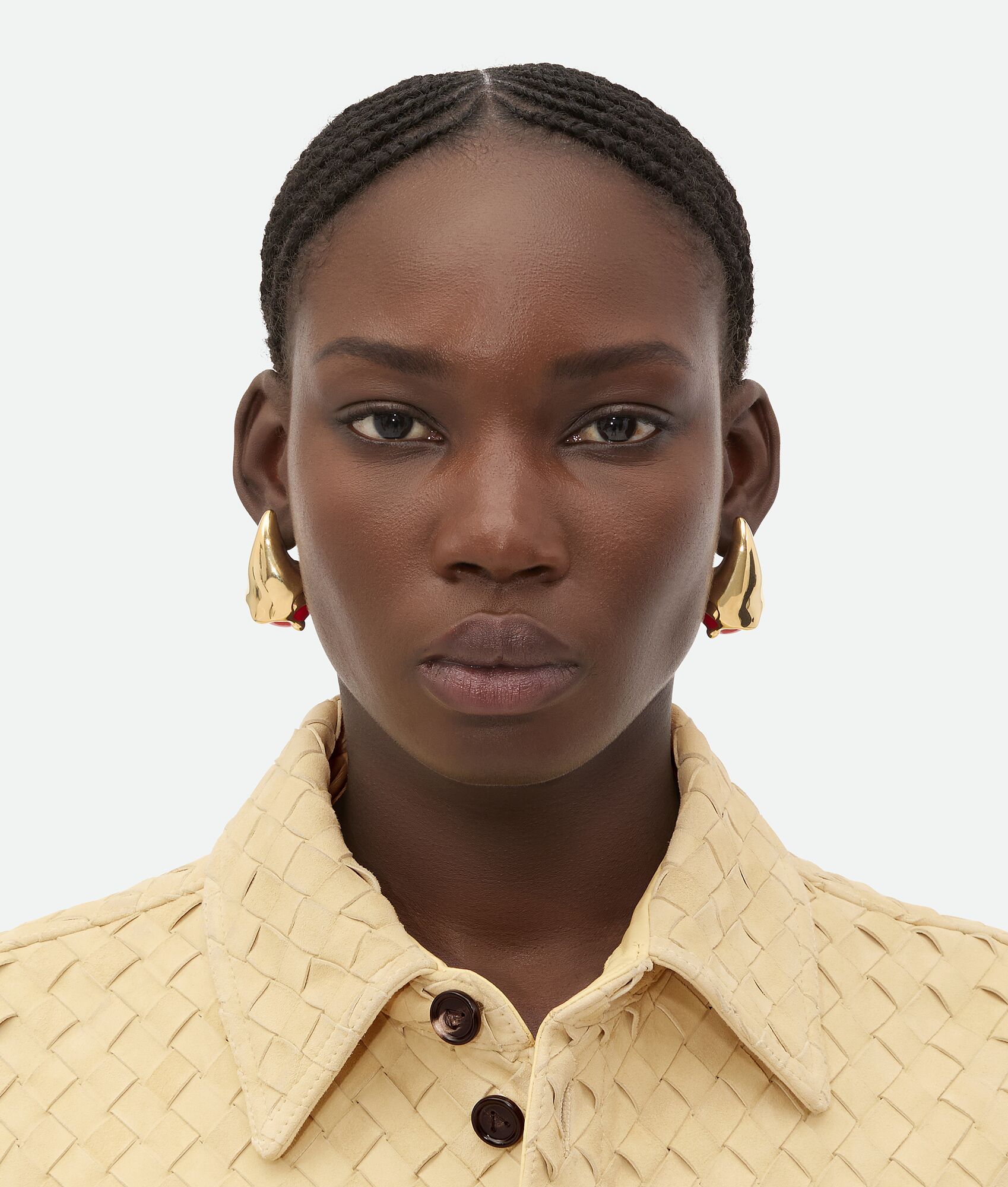 Bottega Veneta® Women's Medium Drop Earrings in Chili. Shop online now.
