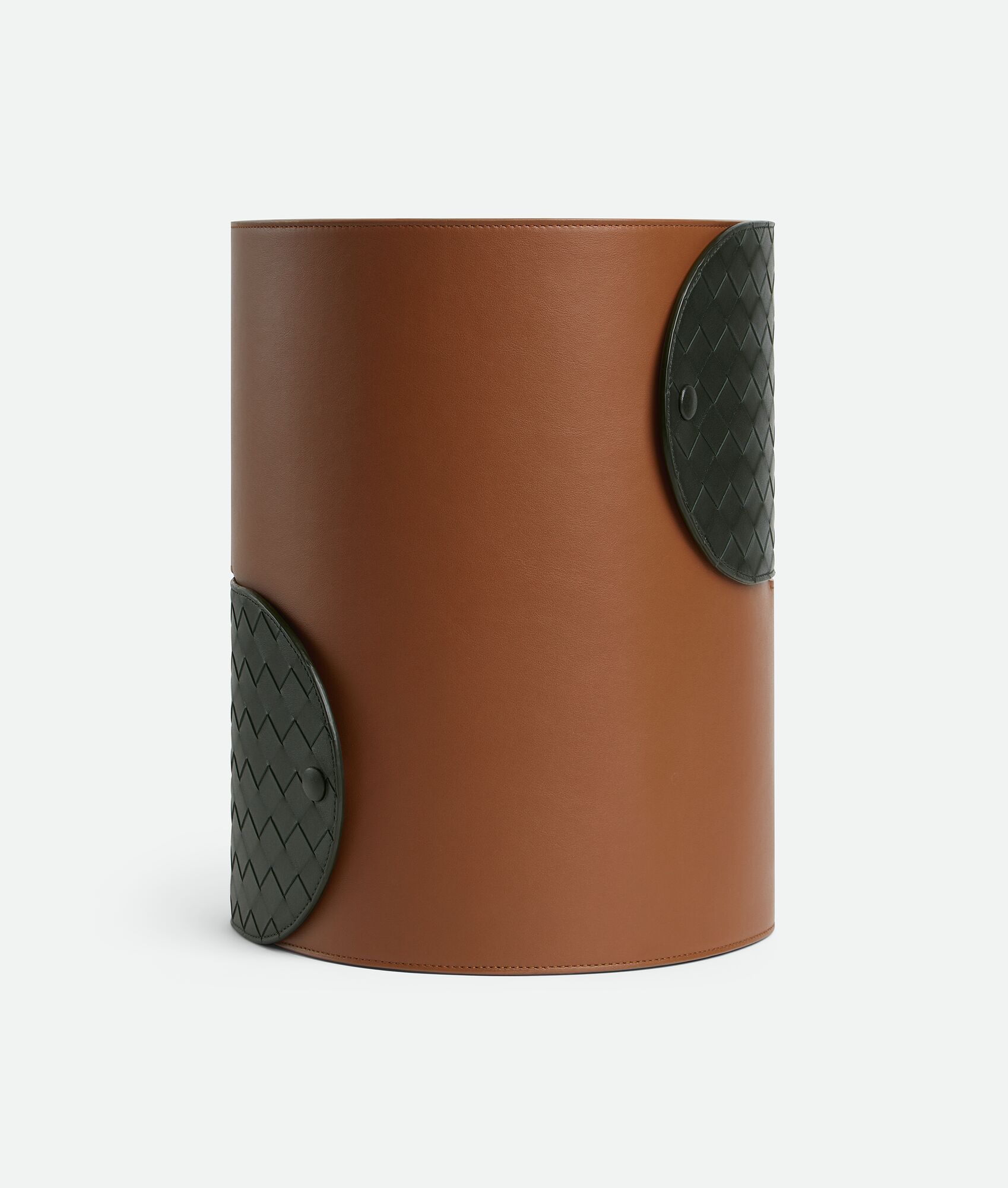 Interlocking Basket in Amber/dark green | Bottega Veneta US